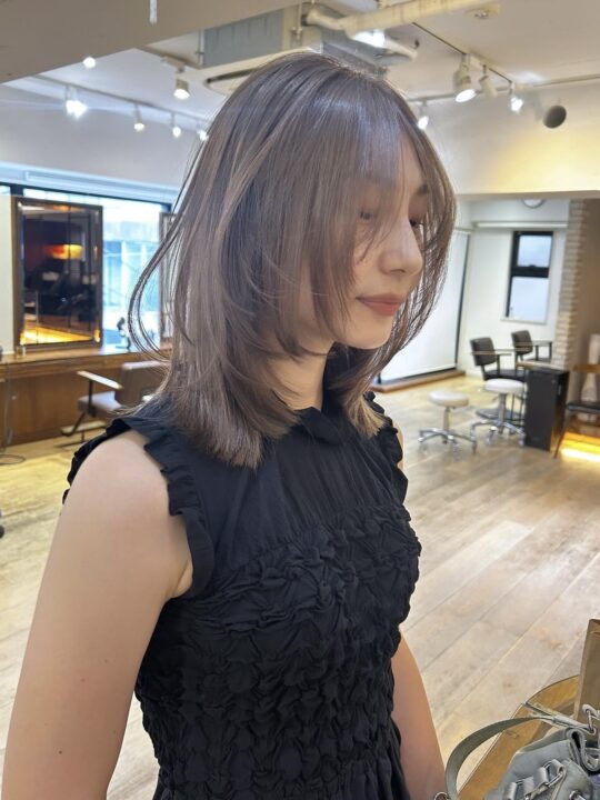 sheer beige｜ヘアカタログ｜アリミノヘアカタログ｜IROTRIP（イロトリップ）