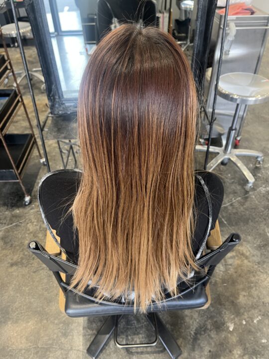 オリーブベージュ｜ヘアカタログ｜アリミノヘアカタログ｜IROTRIP（イロトリップ）