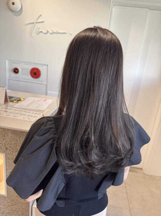 Dark greige｜ヘアカタログ｜アリミノヘアカタログ｜IROTRIP（イロトリップ）